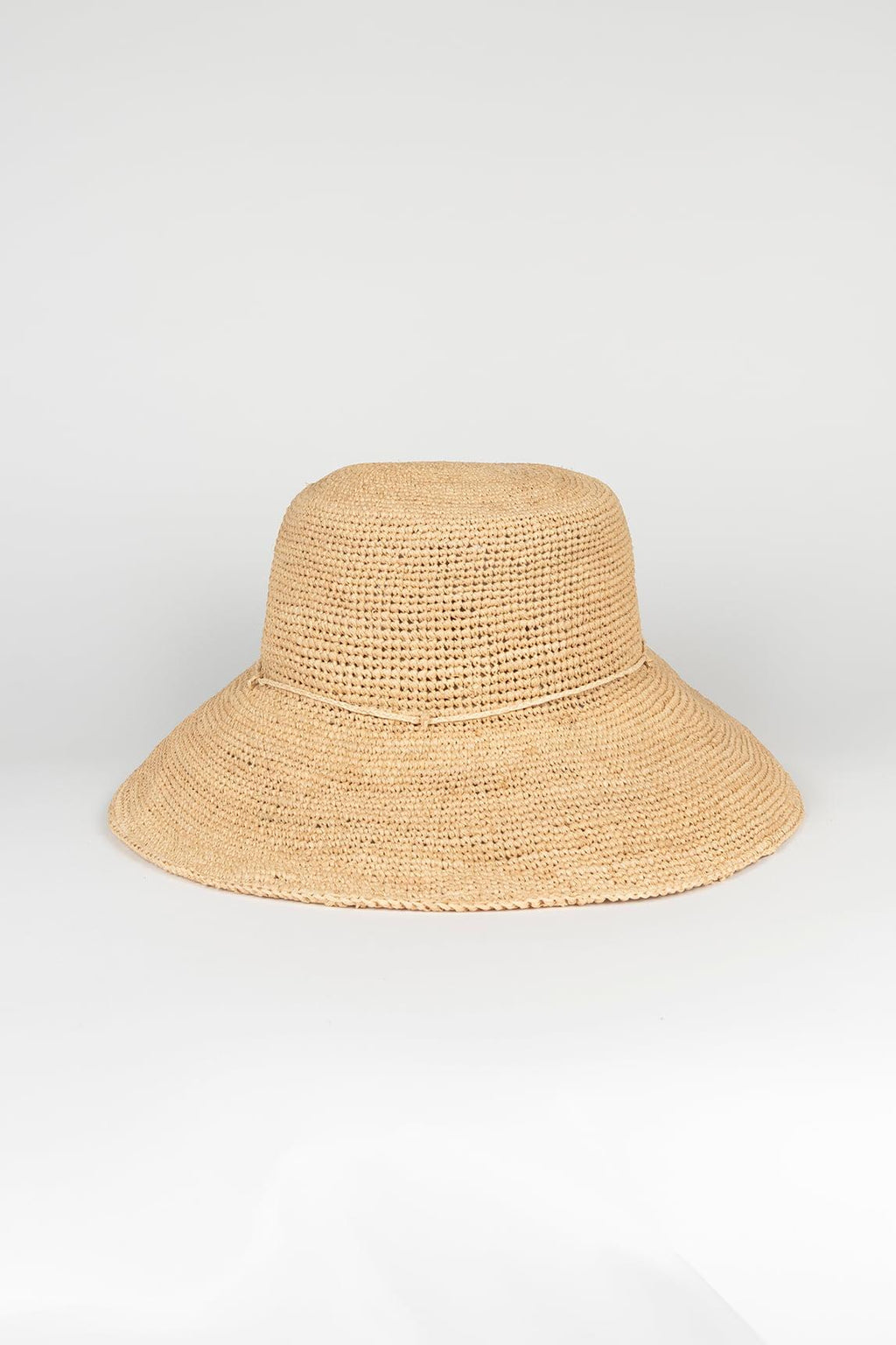 Aurela natural bell-shaped hat with a medium brim | Rivera